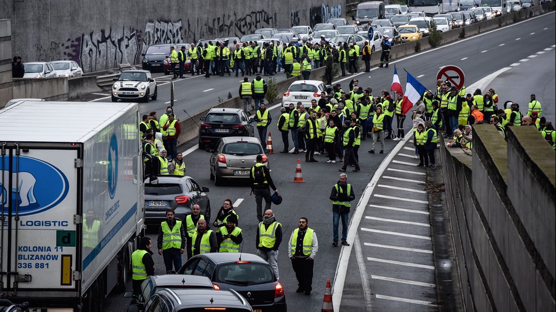 1 dead, dozens injured in French fuel taxes protests | newscentermaine.com