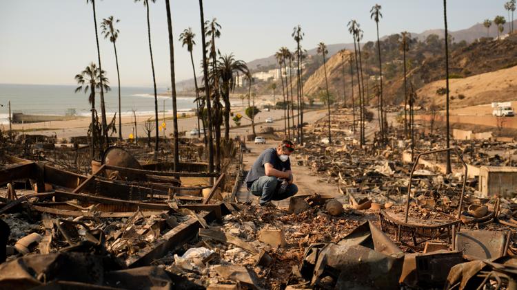 Beloved landmark in Greenville destroyed in early morning fire | newscentermaine.com