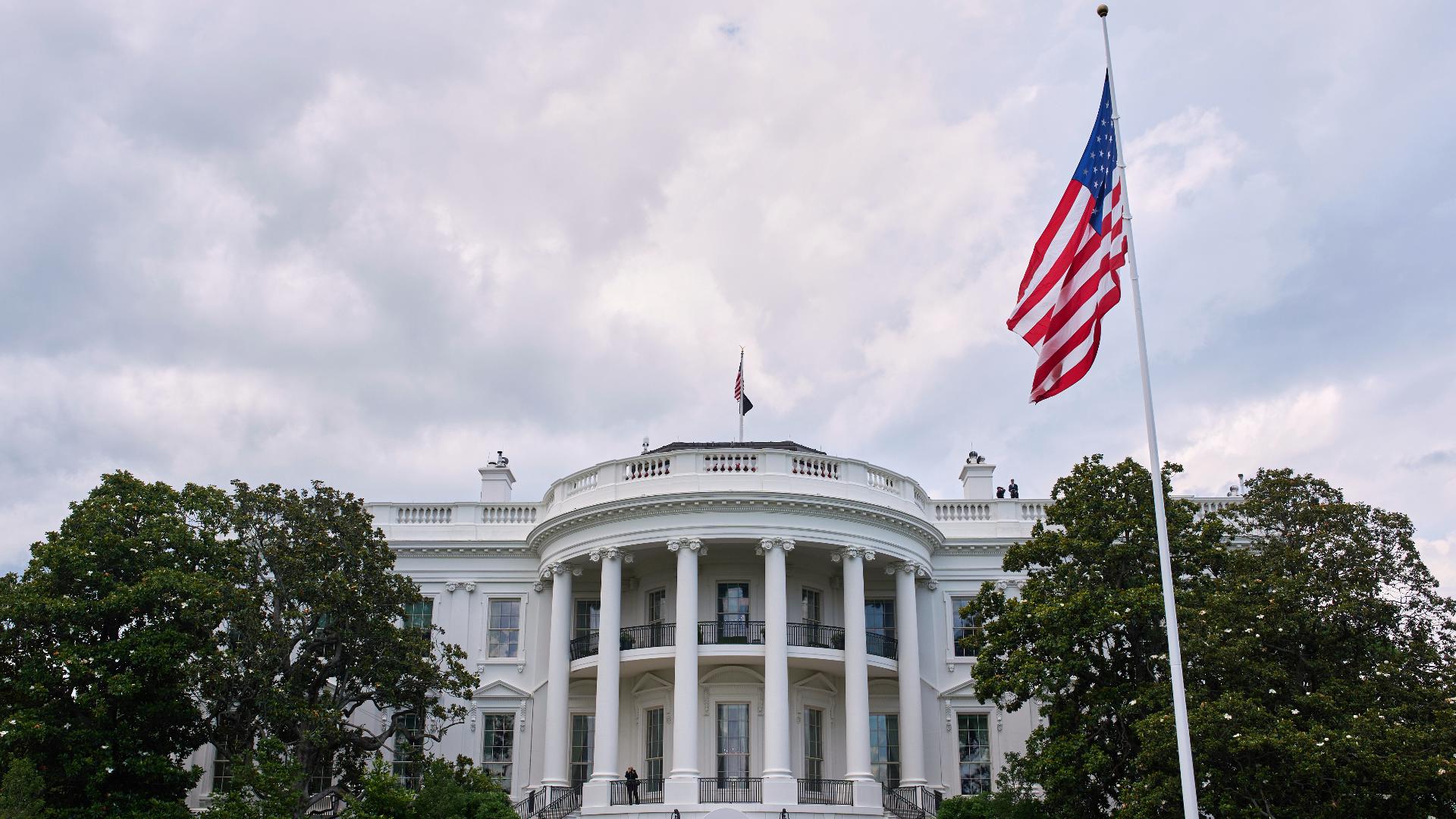 Trump installs new massive flagpoles at the White House | newscentermaine.com