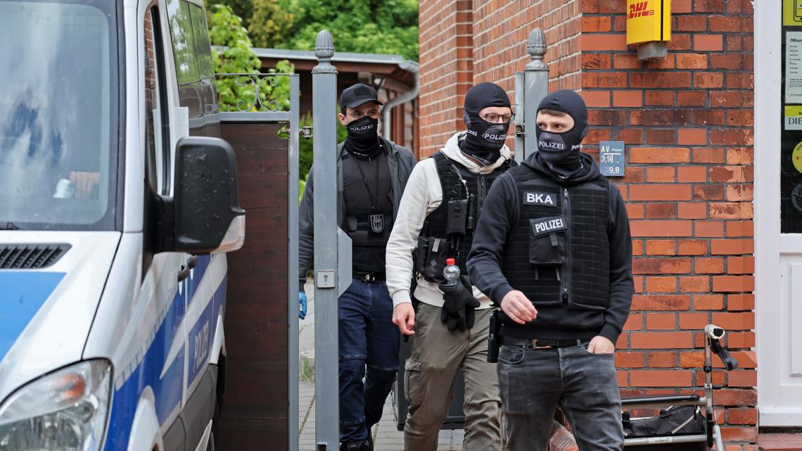 German police arrest five teens in right-wing terror probe ...