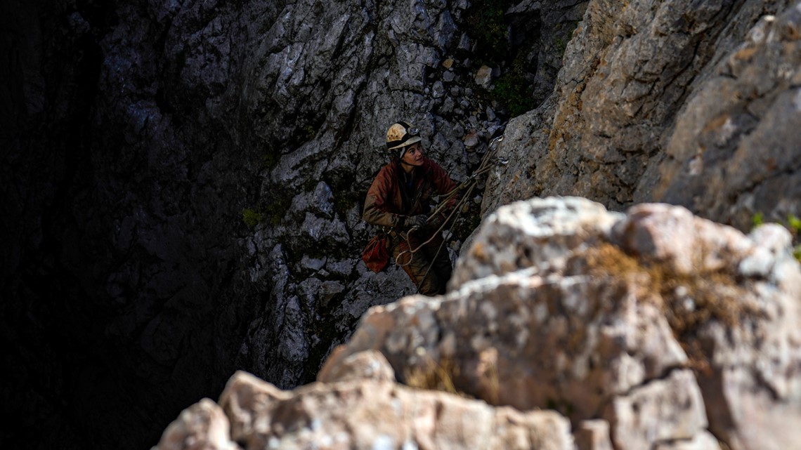US researcher Mark Dickey rescued from deep Turkish cave ...