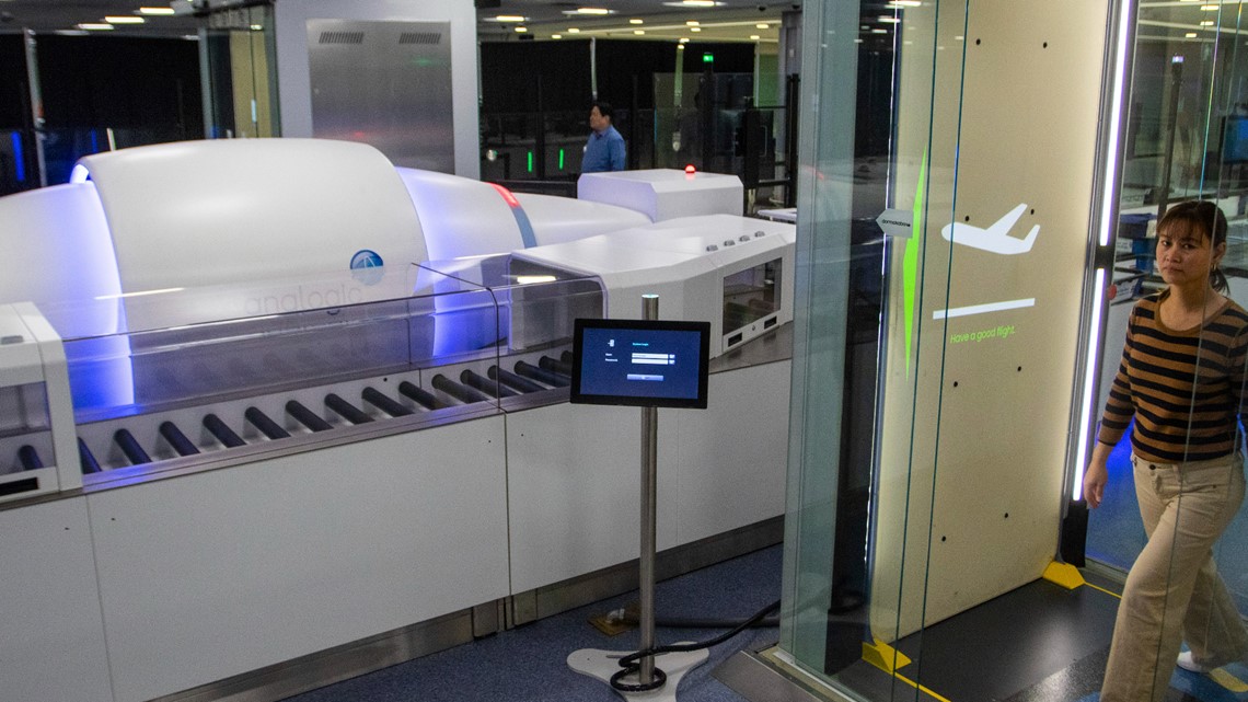 TSA unveils passenger self-screening lanes at Vegas airport ...