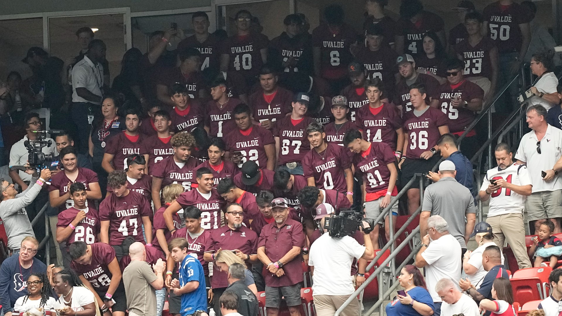 Uvalde football team honored by Houston Texans during NFL Week 1 ...