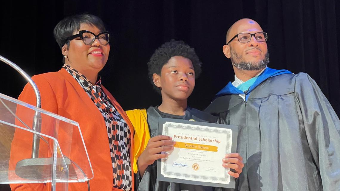 St. Louis middle schooler walks 6.5 miles to attend graduation ...