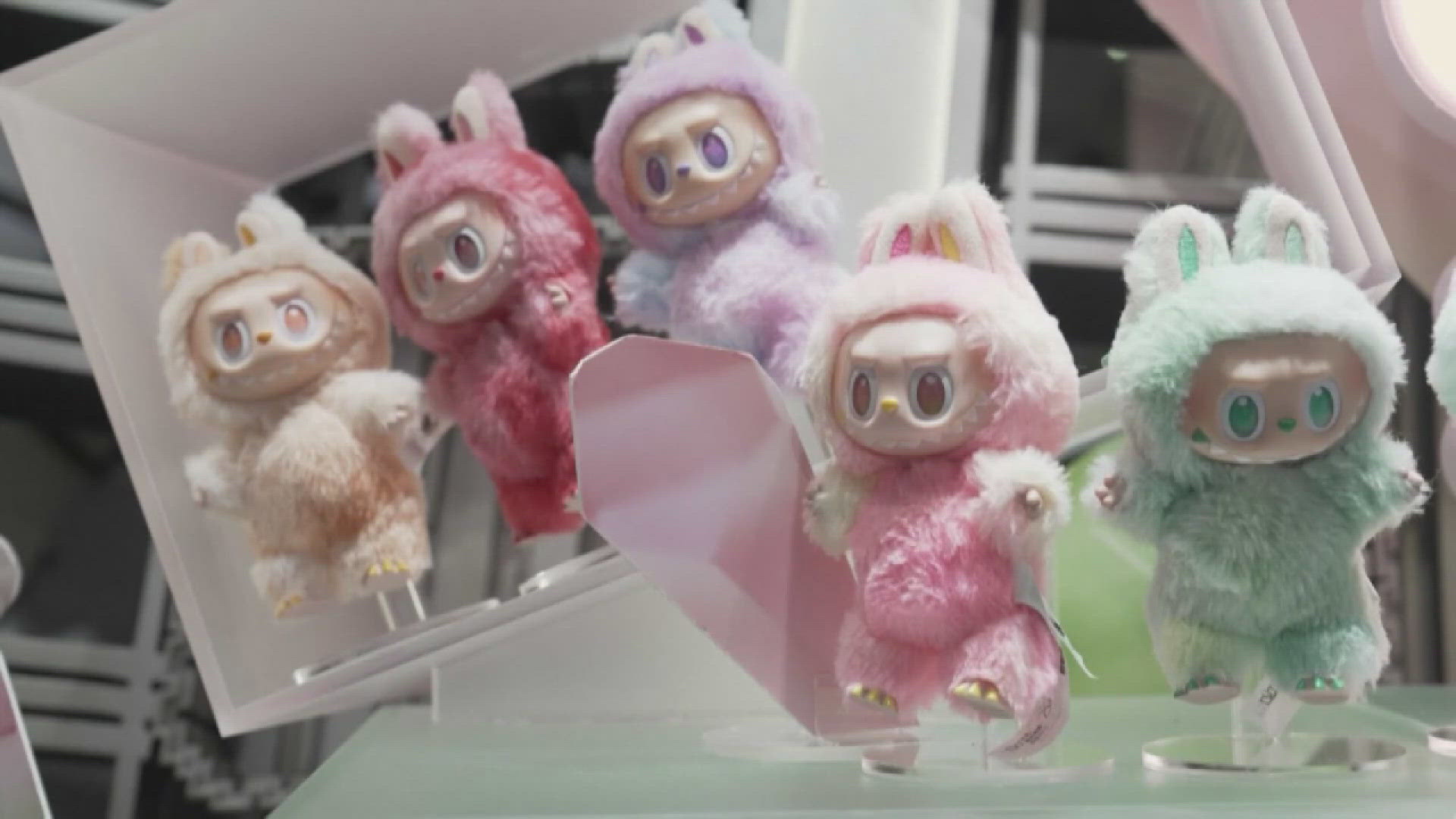 Labubu is coming to the Macy's Thanksgiving Day Parade ...