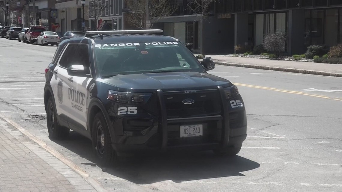 Bangor police positions walking beat officer in downtown area ...