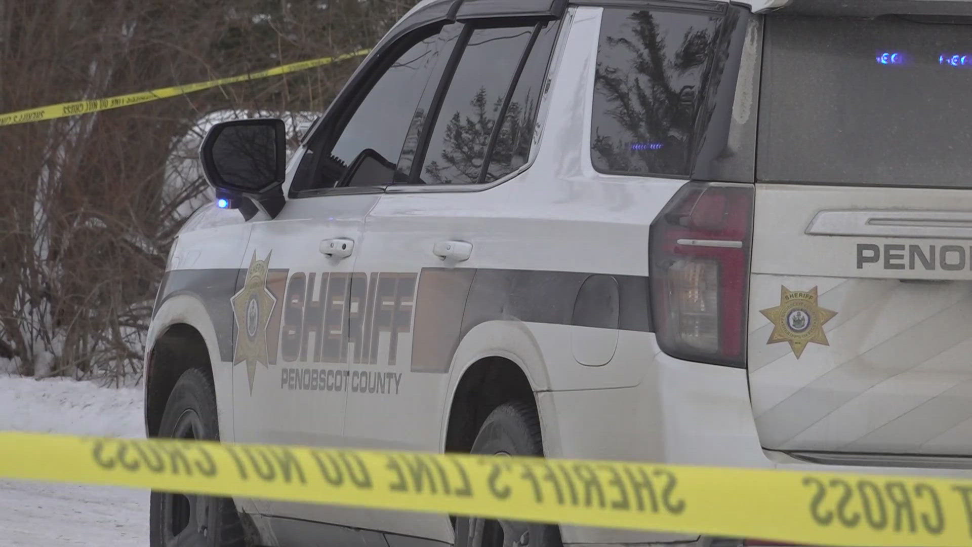 Florida fugitive surrenders in Buckfield after deputies surround home ...