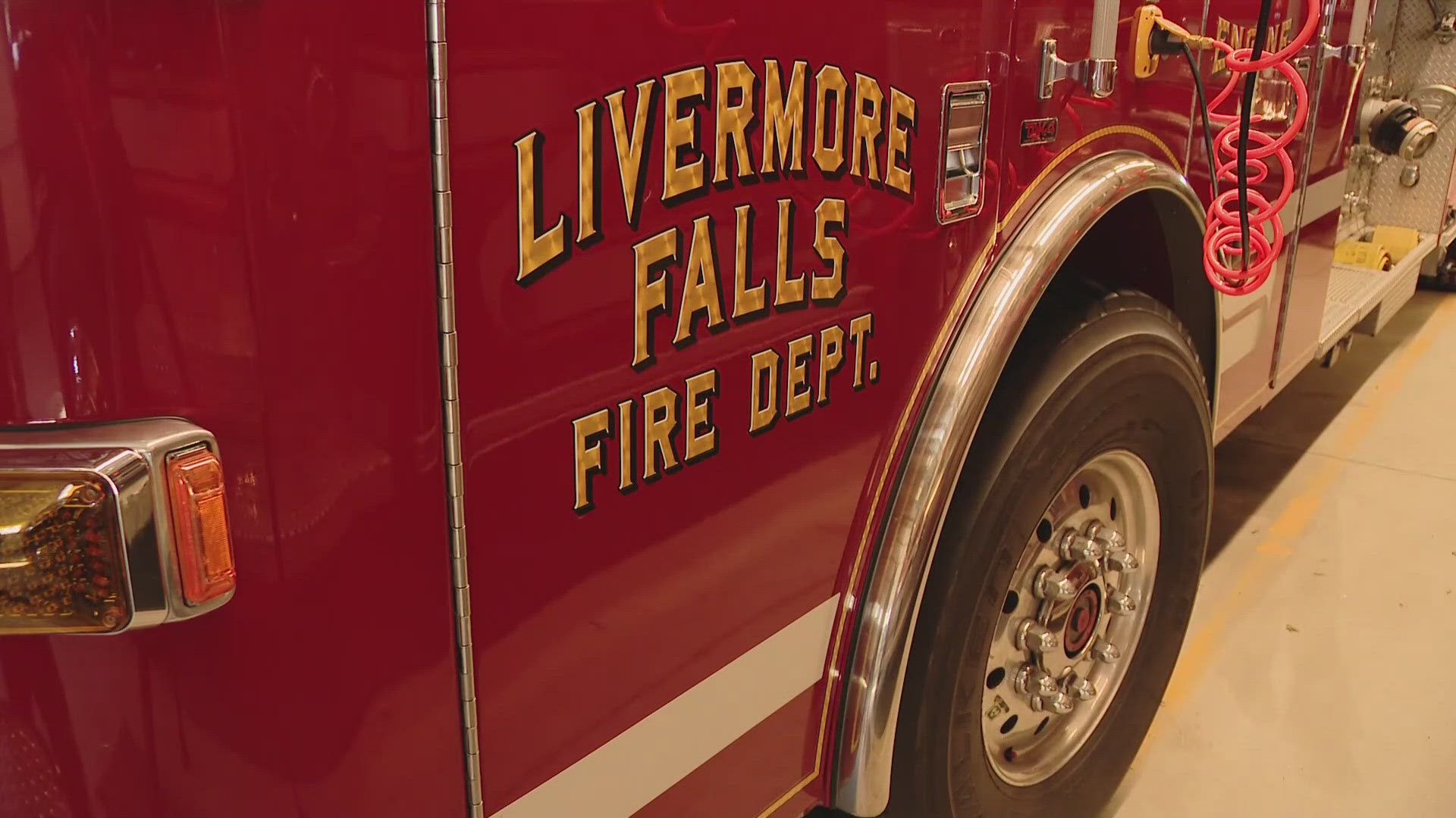 Duck hunter rescued by bystanders after boat capsizes in Scarborough ...