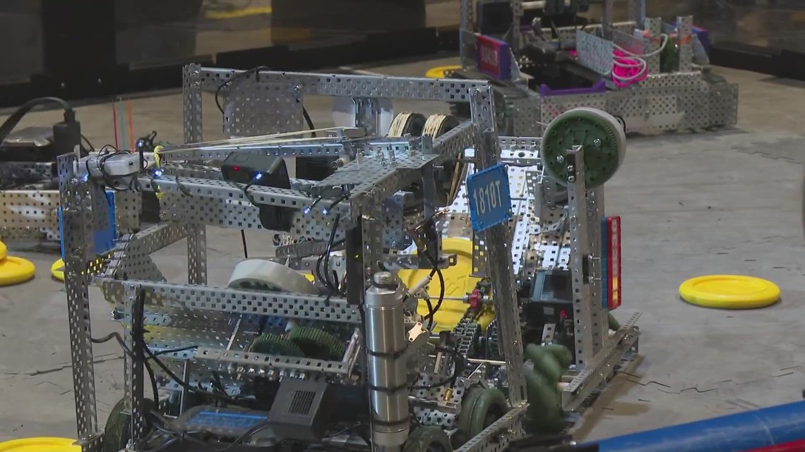 More than 70 teams compete in VEX Robotics State Championships ...