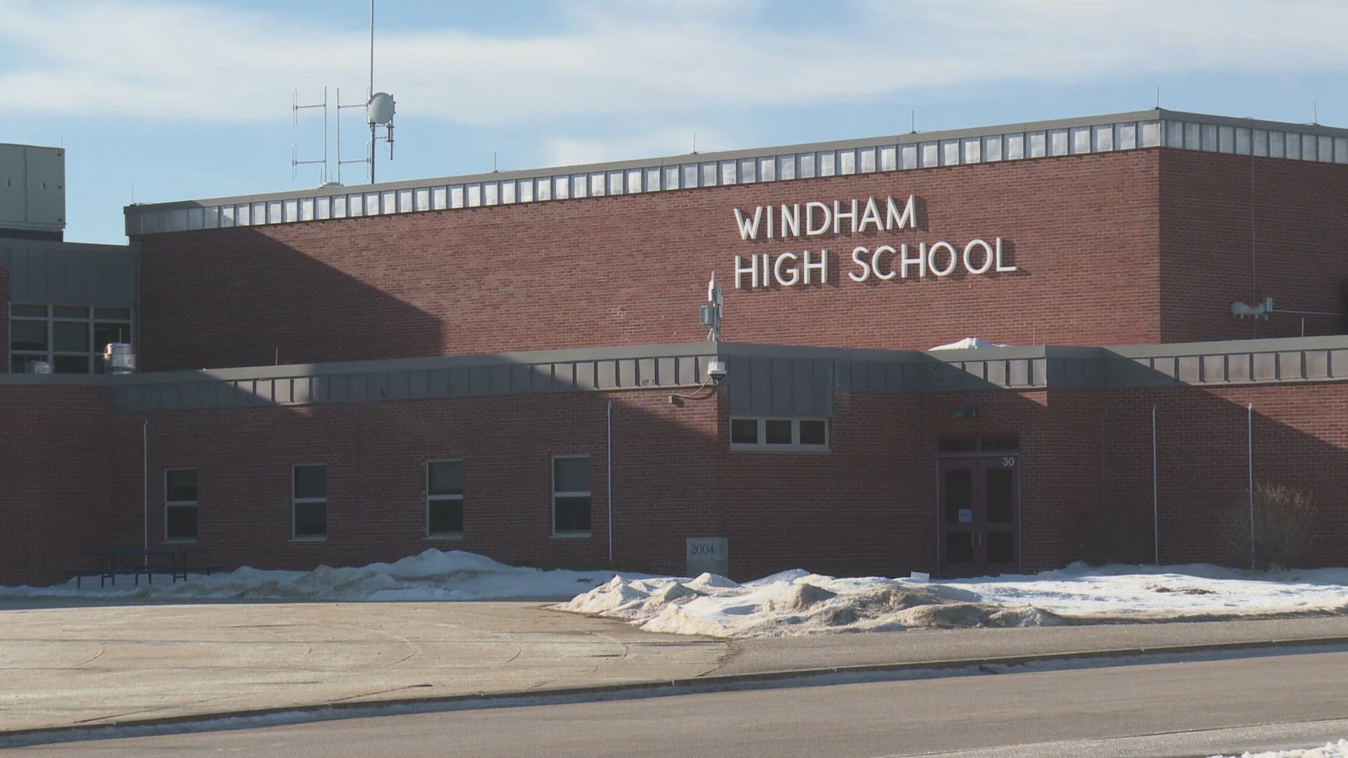 Teen charged after police investigate threat made at Windham High ...