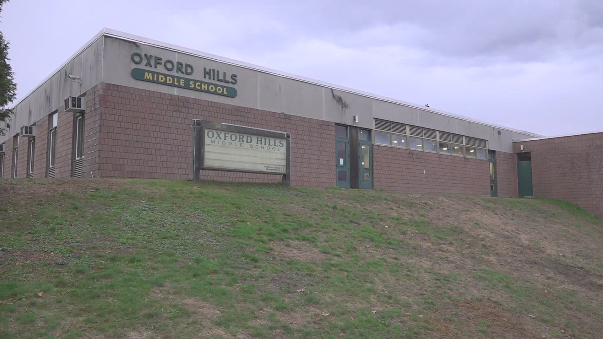 Oxford Hills voters to decide on $88 million state-funded middle school | newscentermaine.com