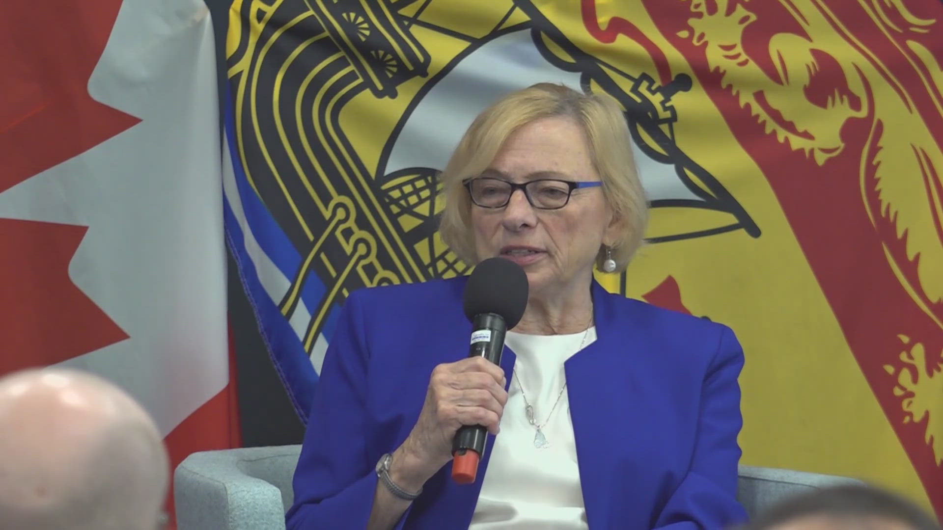Mills and Holt debate US-Canada relations in Fredericton, New Brunswick ...