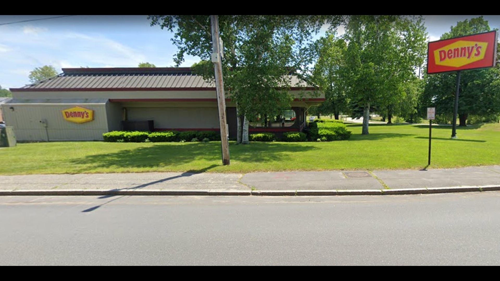 Portland Denny's shuts down, workers offered transfers ...