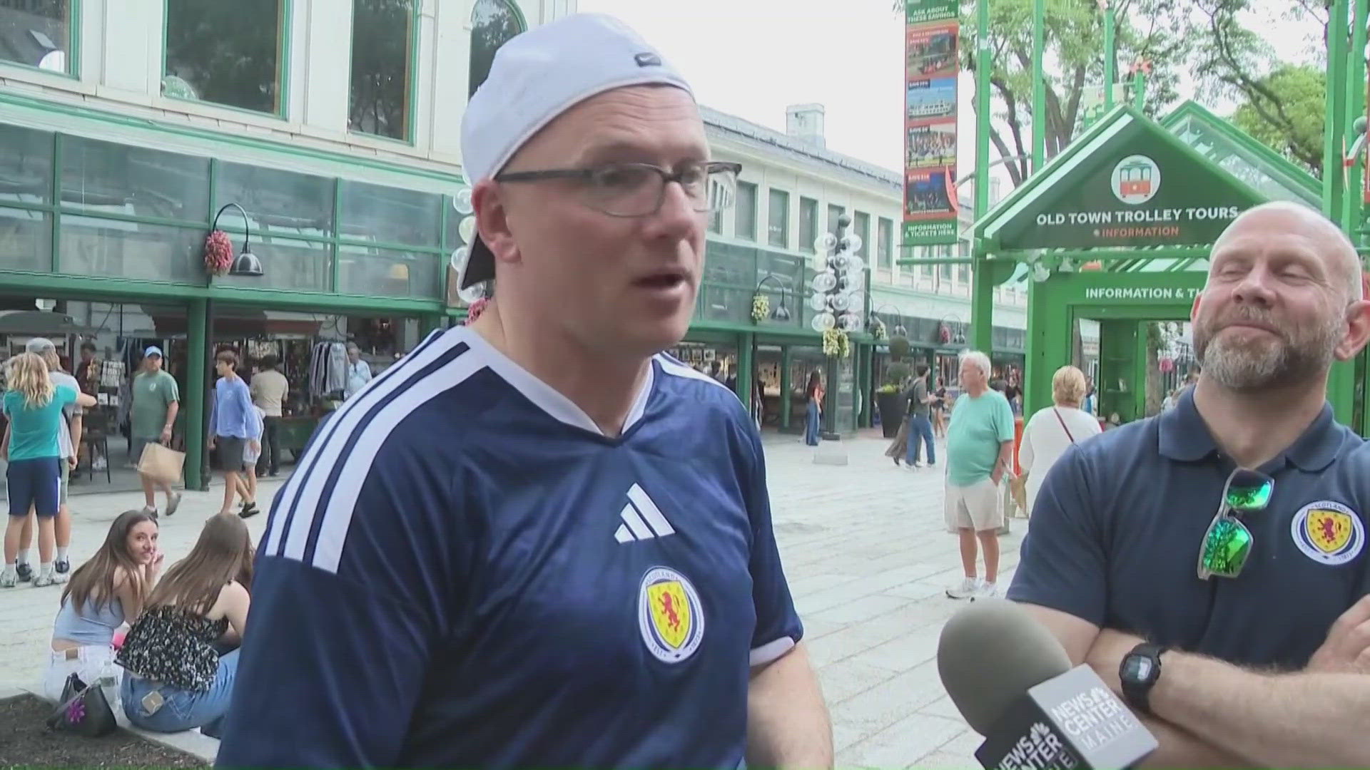 Soccer fans take over Monument Square for World Cup watch party ...
