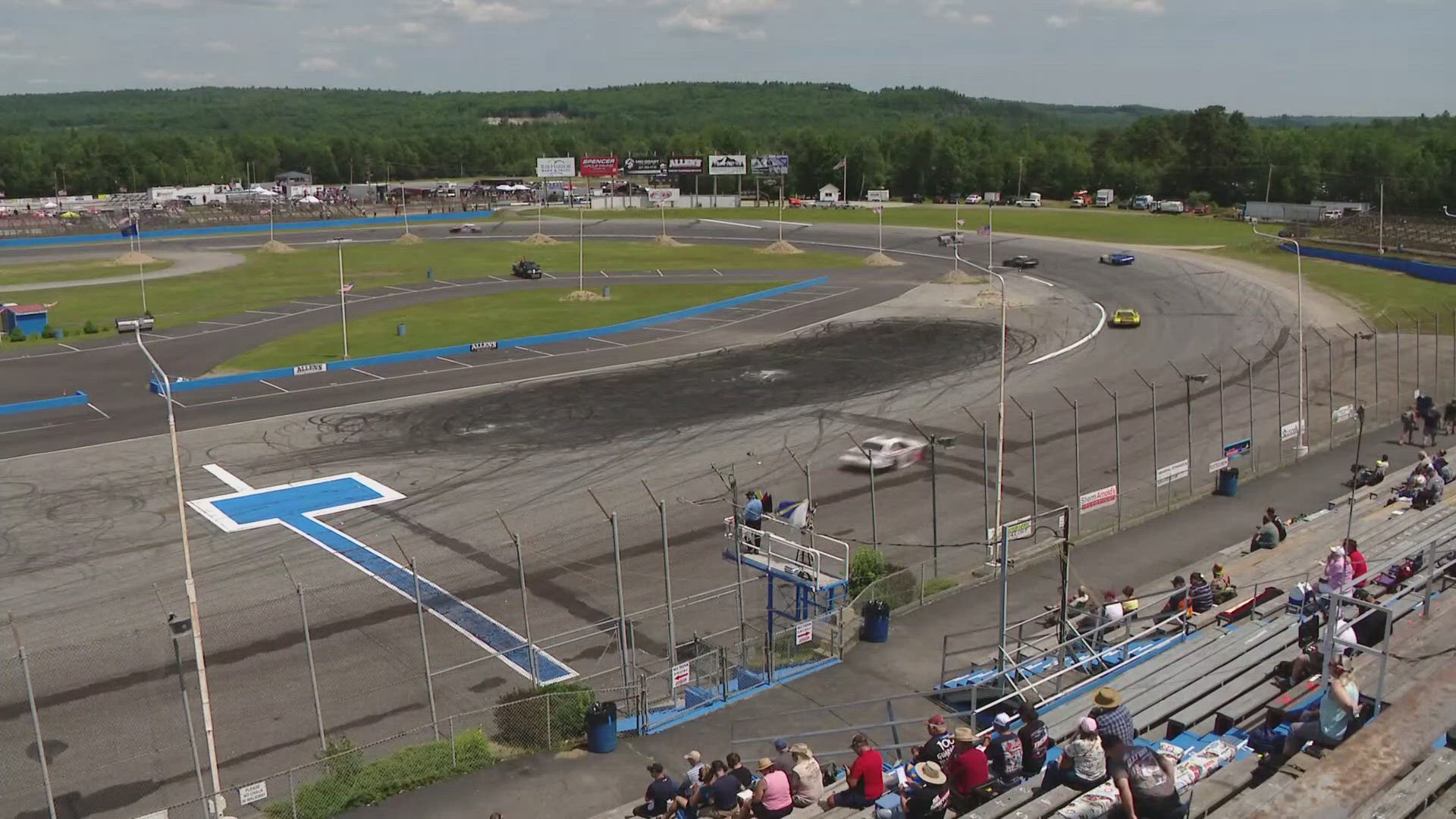 Oxford Plains Speedway hosts fans for Celebration of America Race night ...