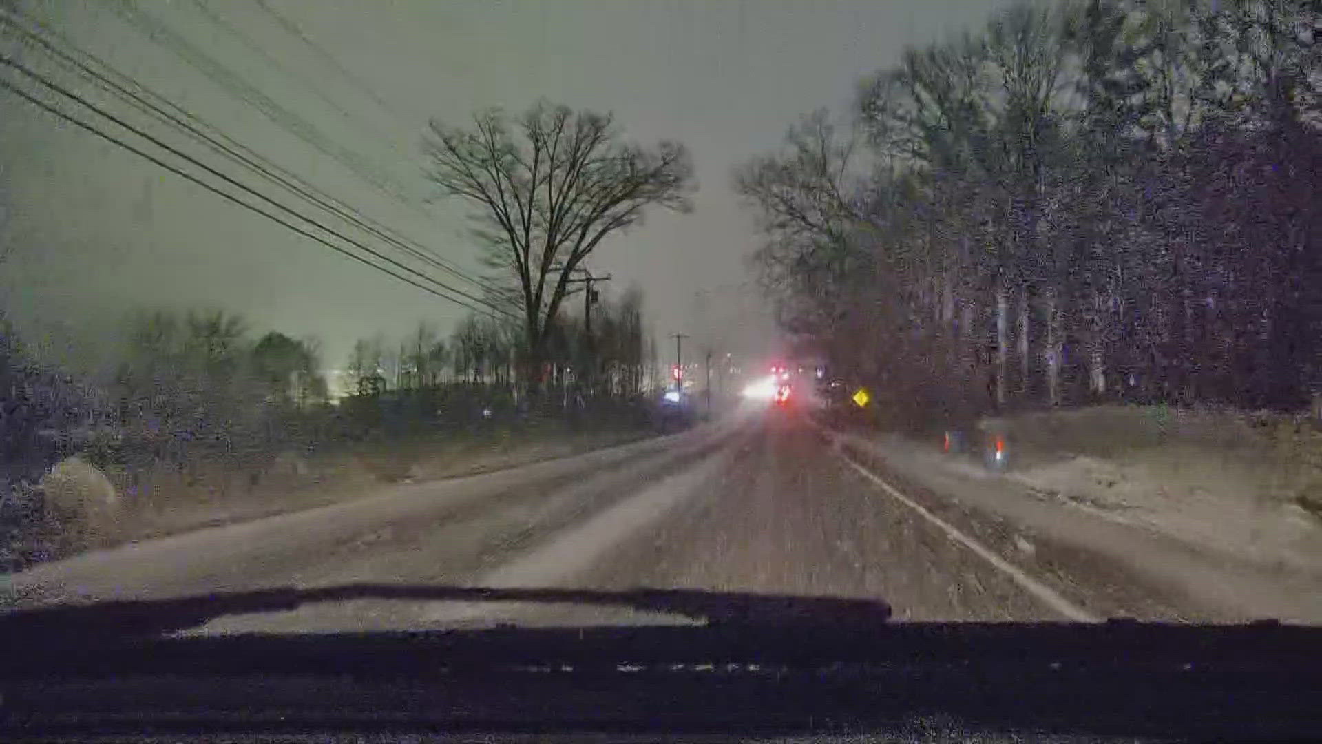 Snow begins to accumulate on roadways in Sanford | newscentermaine.com