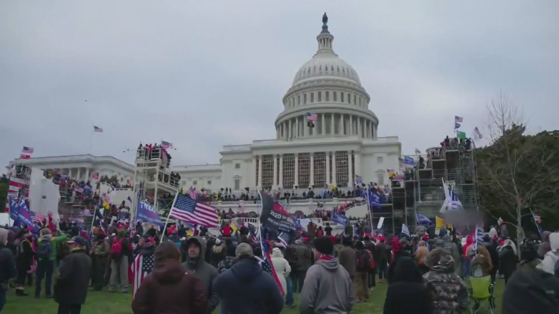Oath Keepers leader sentenced to 18 years in prison for seditious ...