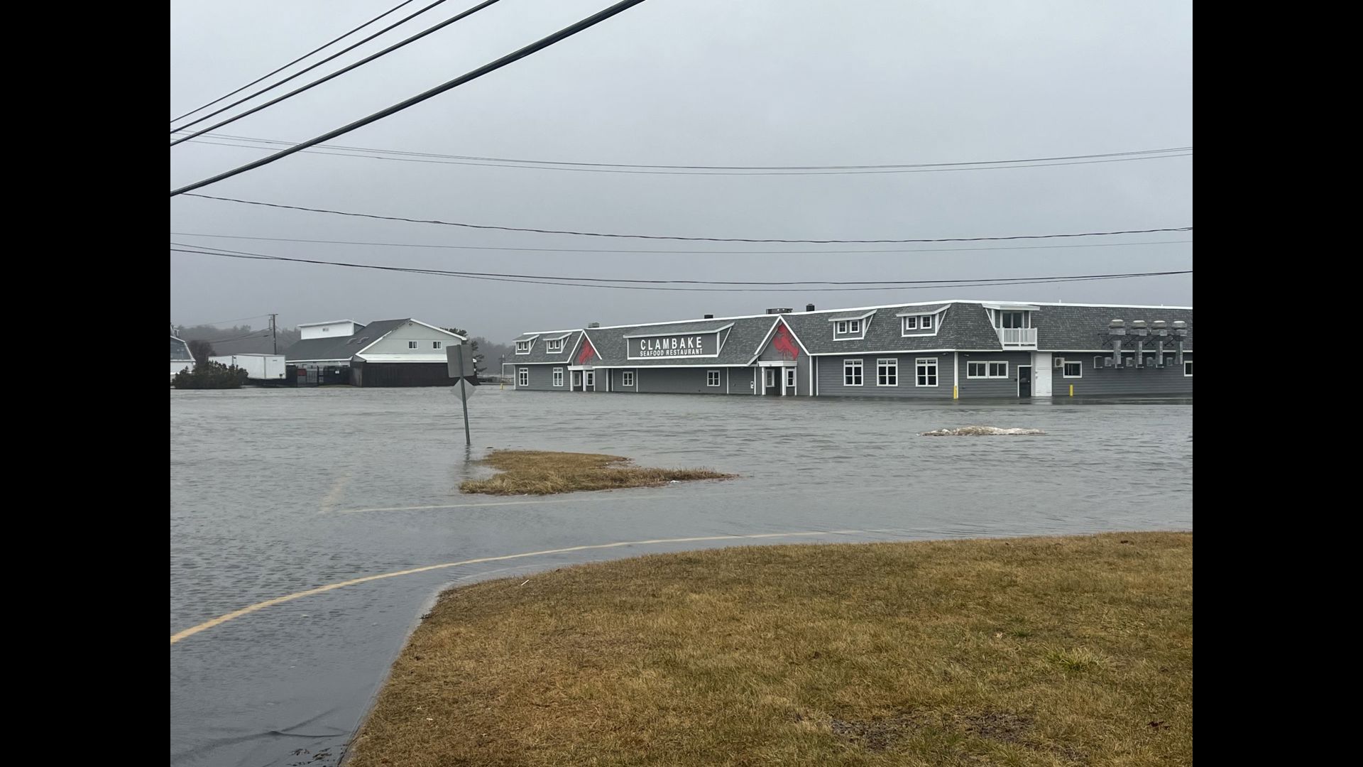 Storm roundup: Mainers share pictures, videos of waves, flooding ...