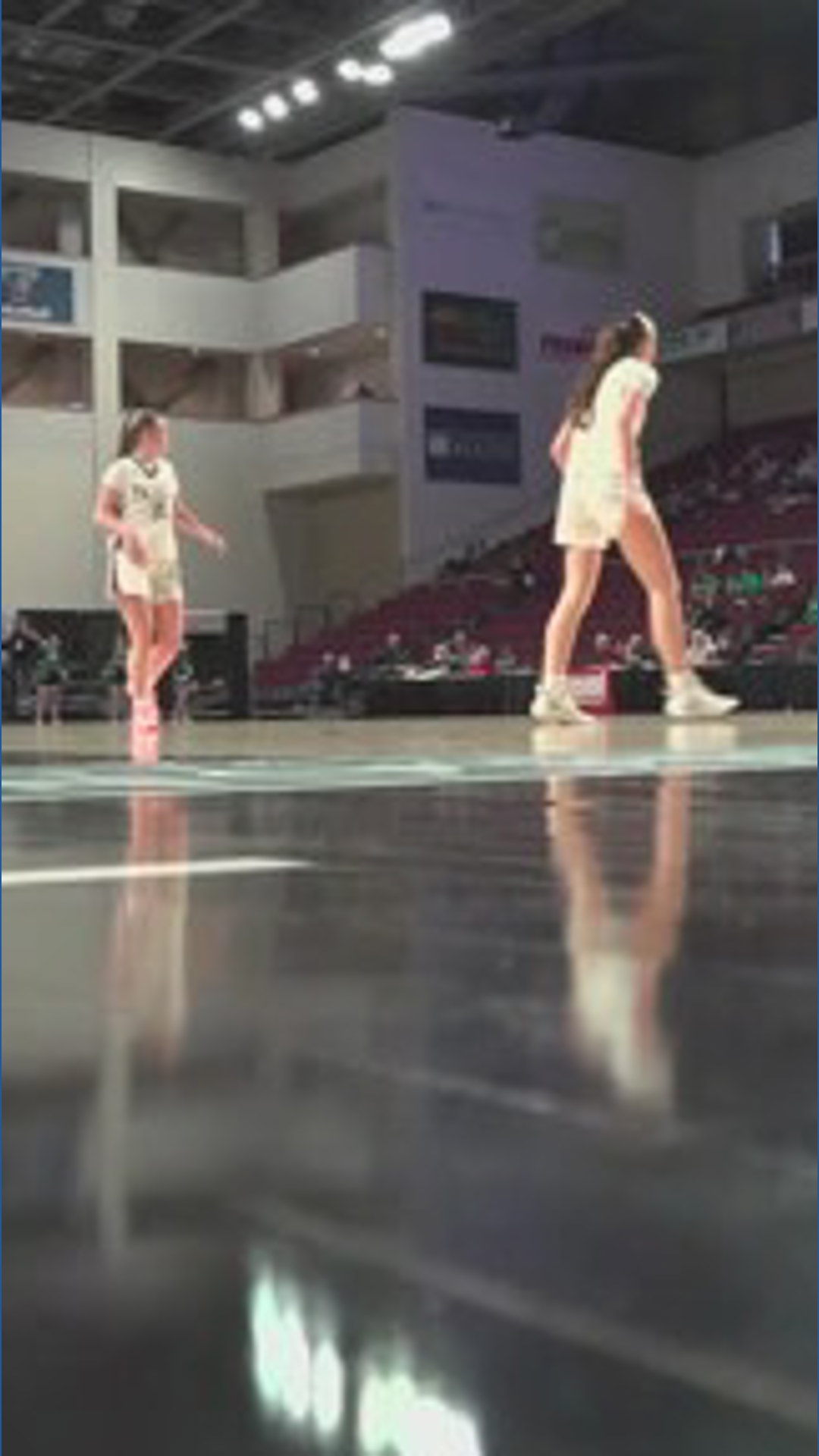 Live update from the Maine High School basketball tournament ...
