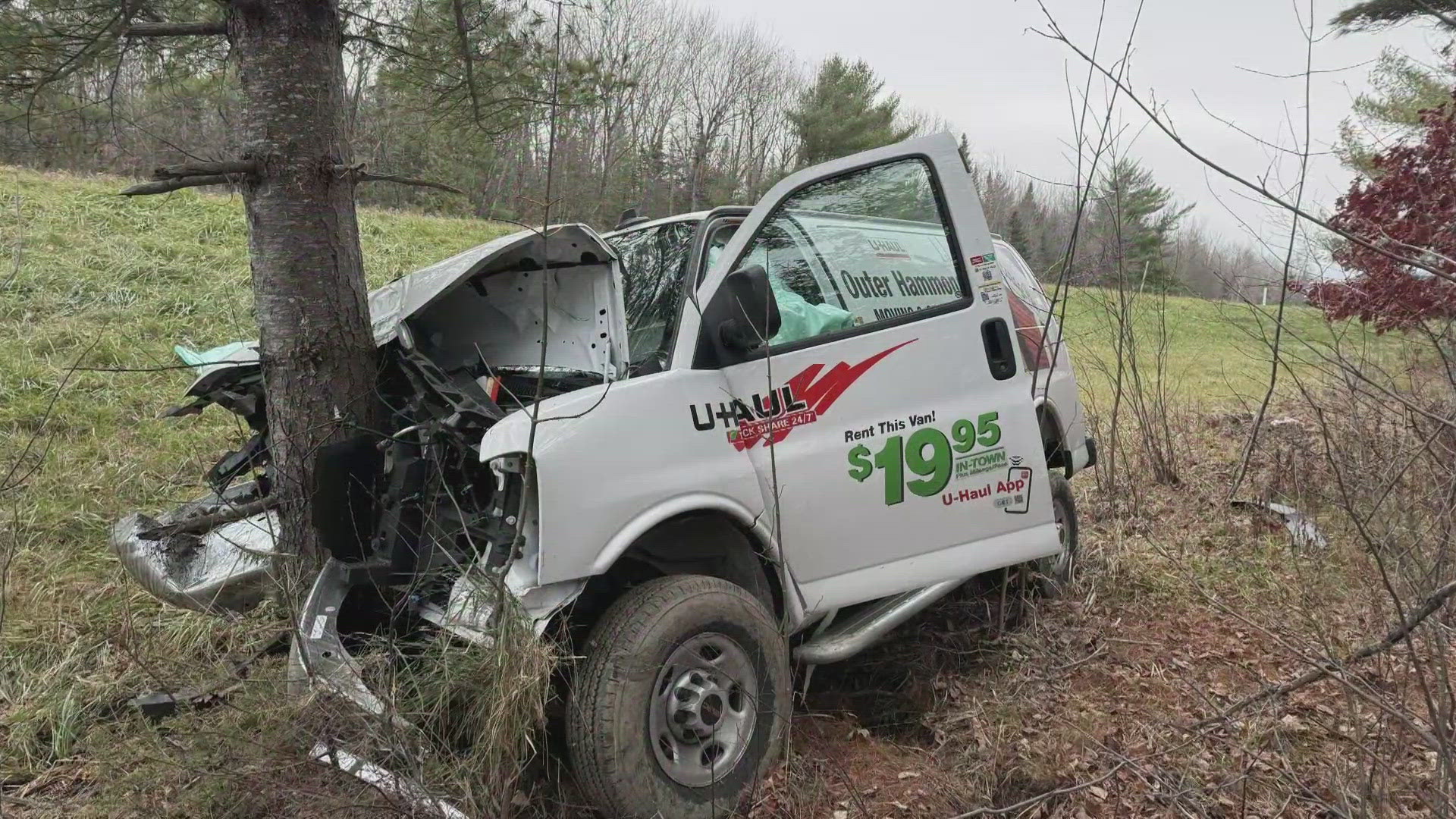 Crash on I-95 in Hampden slows northbound traffic | newscentermaine.com