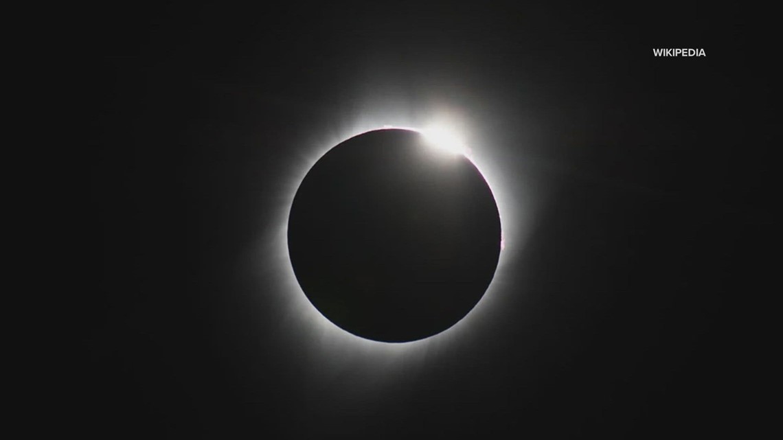 Solar eclipse expected to draw thousands, boost Maine's economy ...
