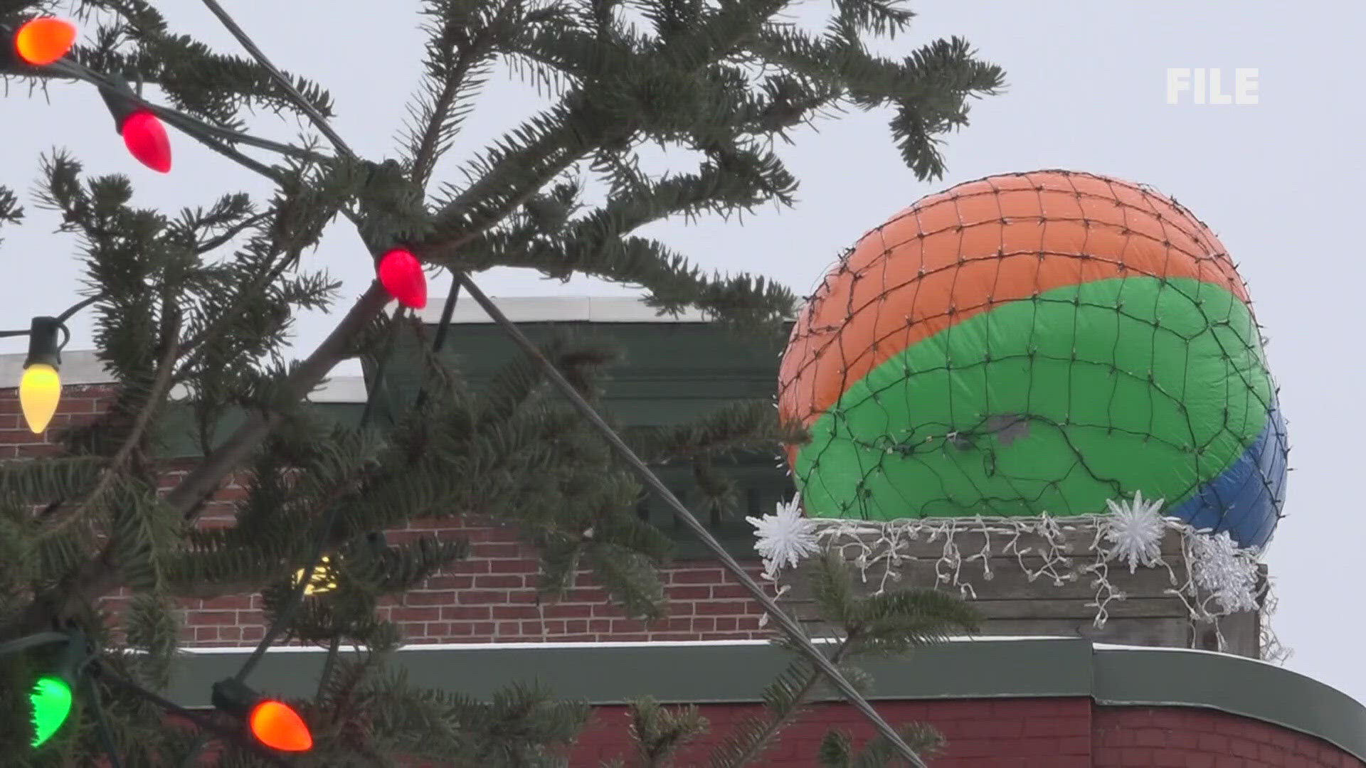 Bangor's annual beach ball drop to attract hundreds | newscentermaine.com