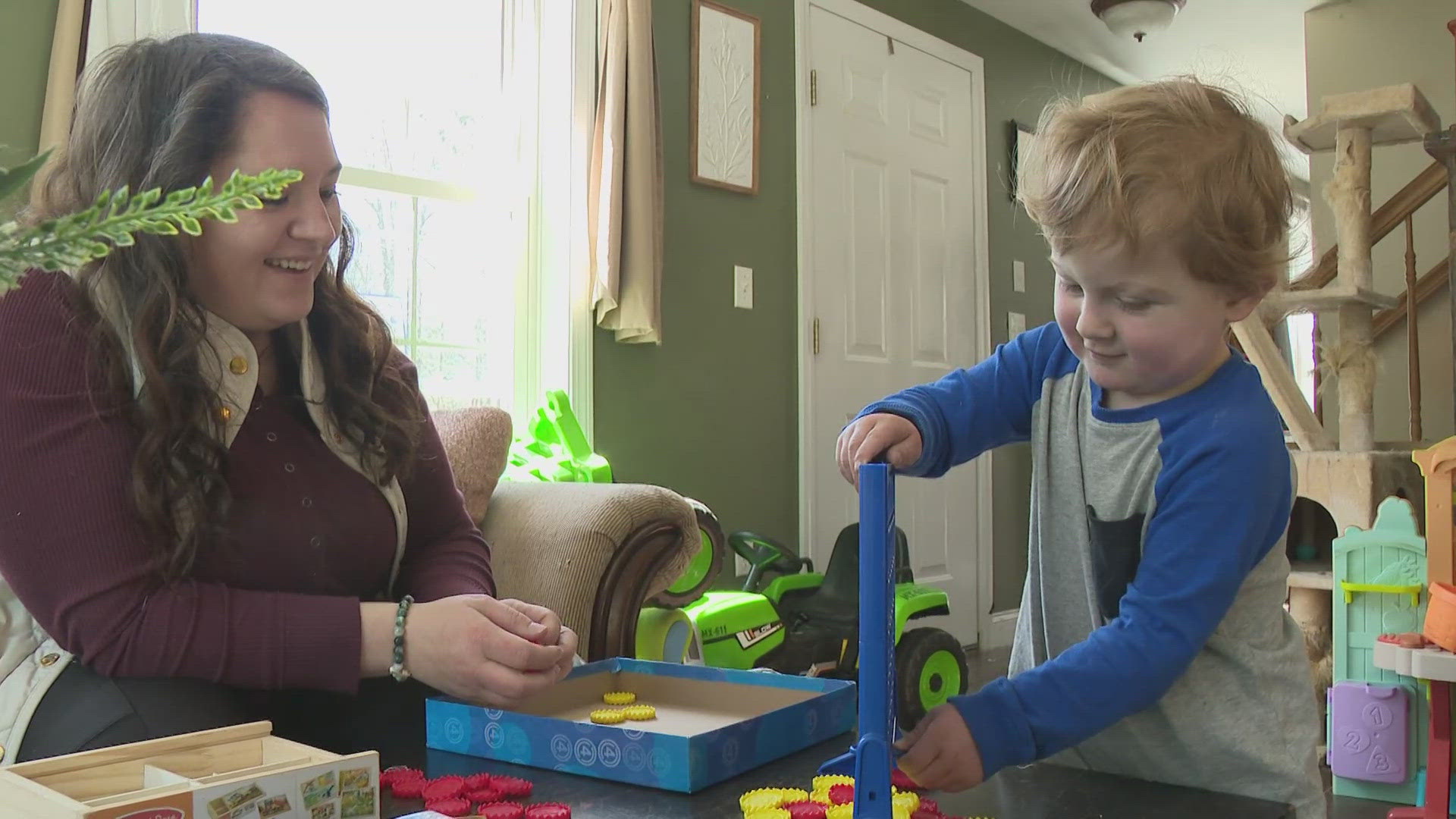 'Super Mom': Sebago woman competes for title to help children like her ...