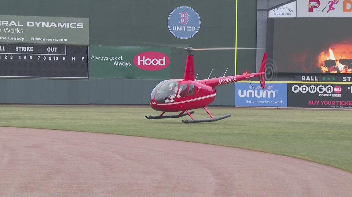 Santa lands on Hadlock Field in style | newscentermaine.com