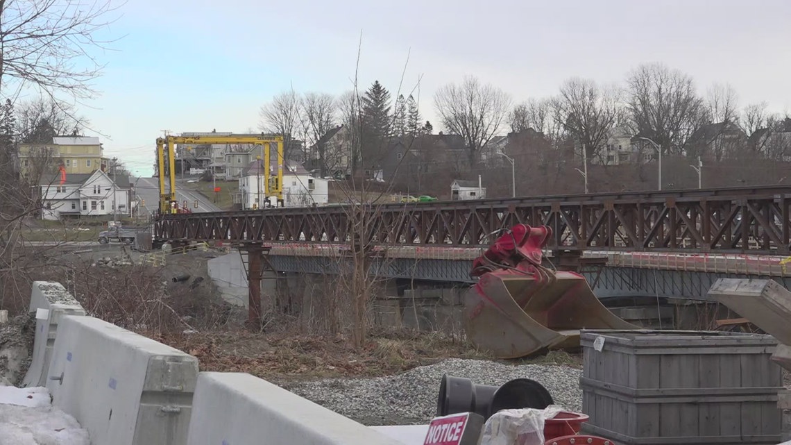 New Ticonic Bridge to add bike lanes, sidewalks, five lanes ...