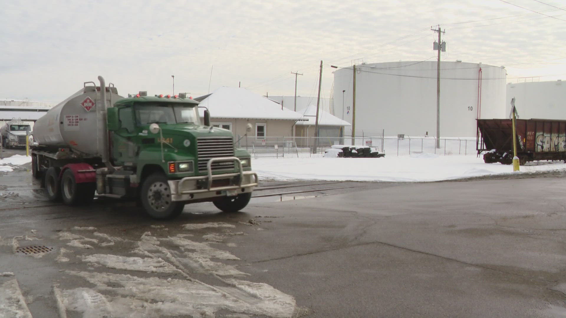 Canada energy tariff could impact Maine oil and gas prices, despite ...