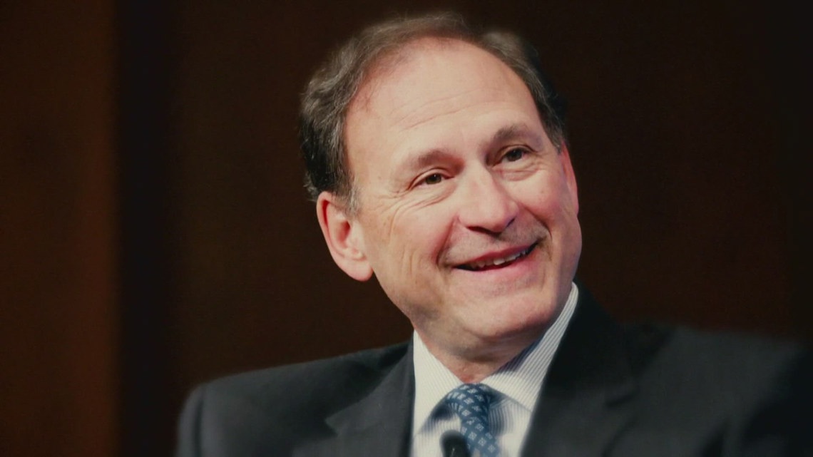 New developments in Supreme Court Justice Samuel Alito flag controversy ...