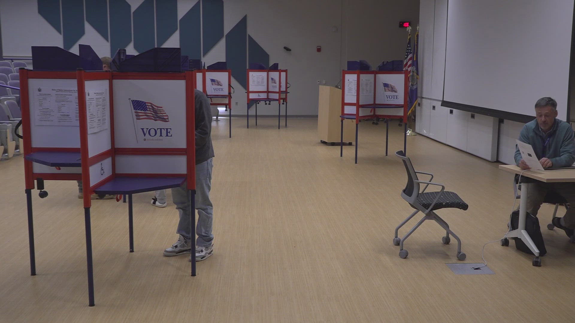 Maine students vote in mock election | newscentermaine.com