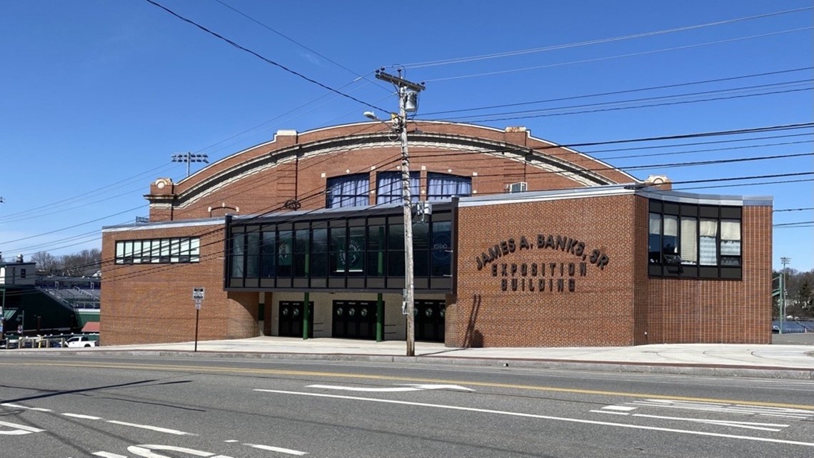 City prepares to shelter asylum seekers at Portland Expo ...