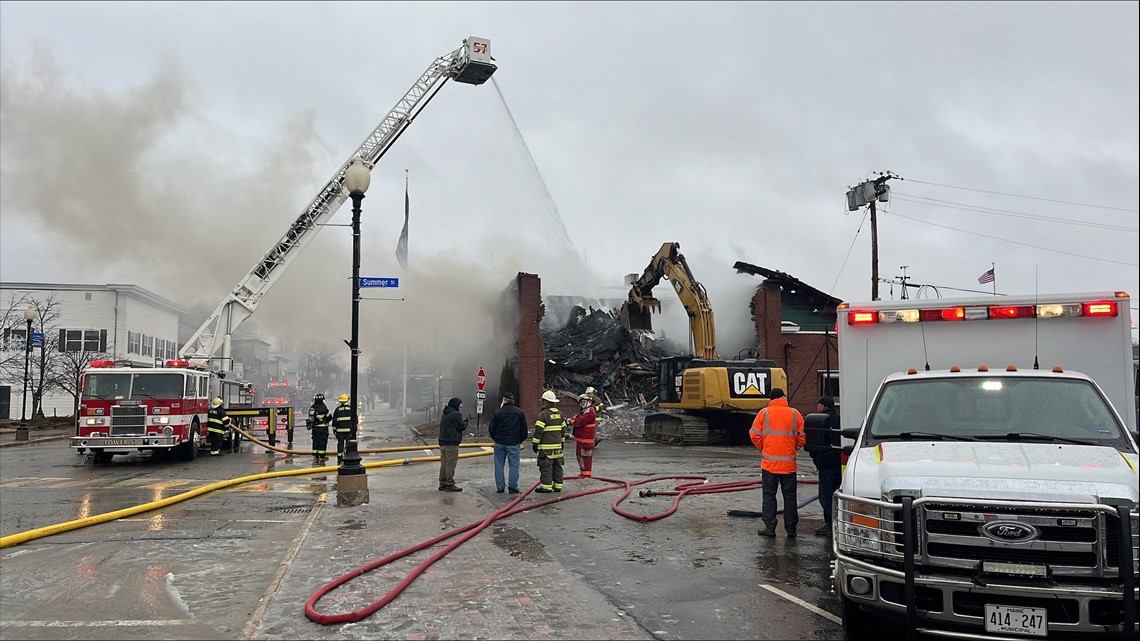 Fire destroys vacant commercial building in Millinocket ...