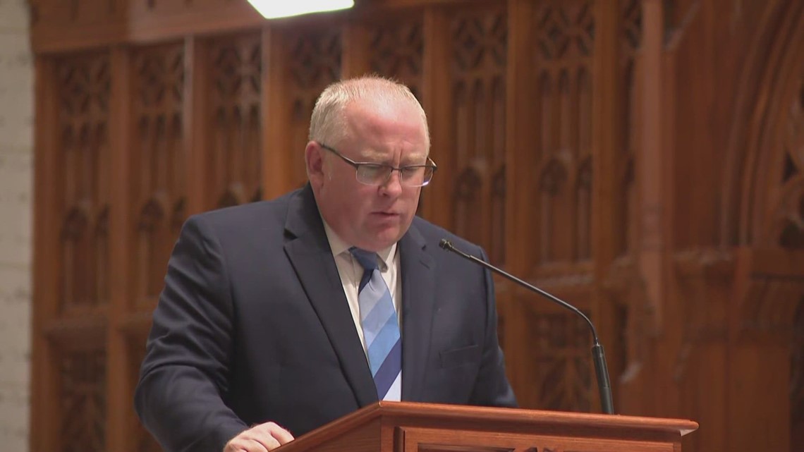 Maine shooting: Pentecostal Pastor Todd Little speaks at Lewiston vigil ...