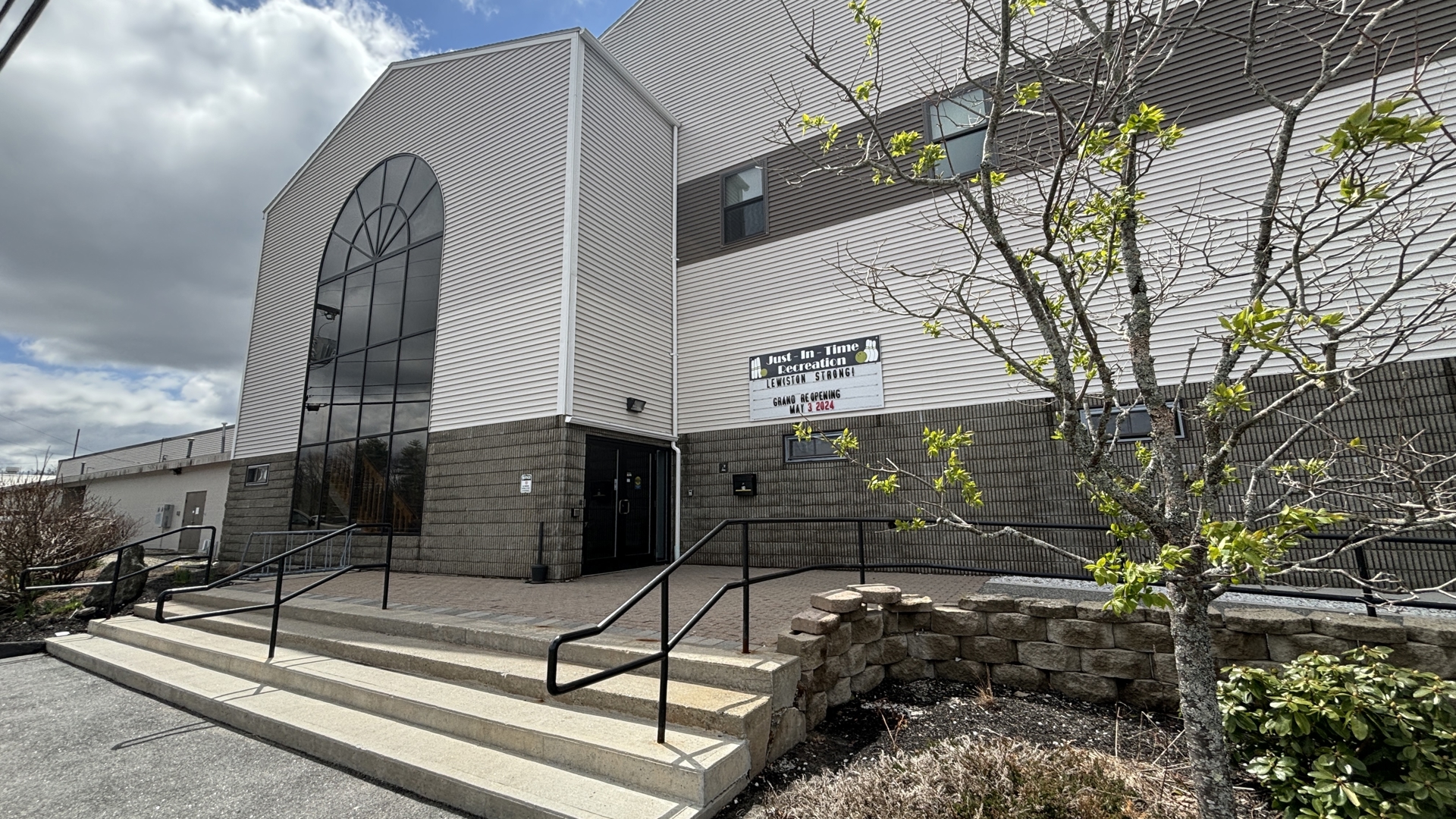 Just-In-Time bowling alley in Lewiston, Maine, set to reopen ...
