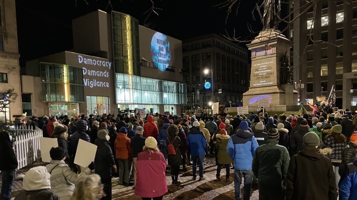 Hundreds gather for 'Jan. 6 Day of Remembrance and Action ...
