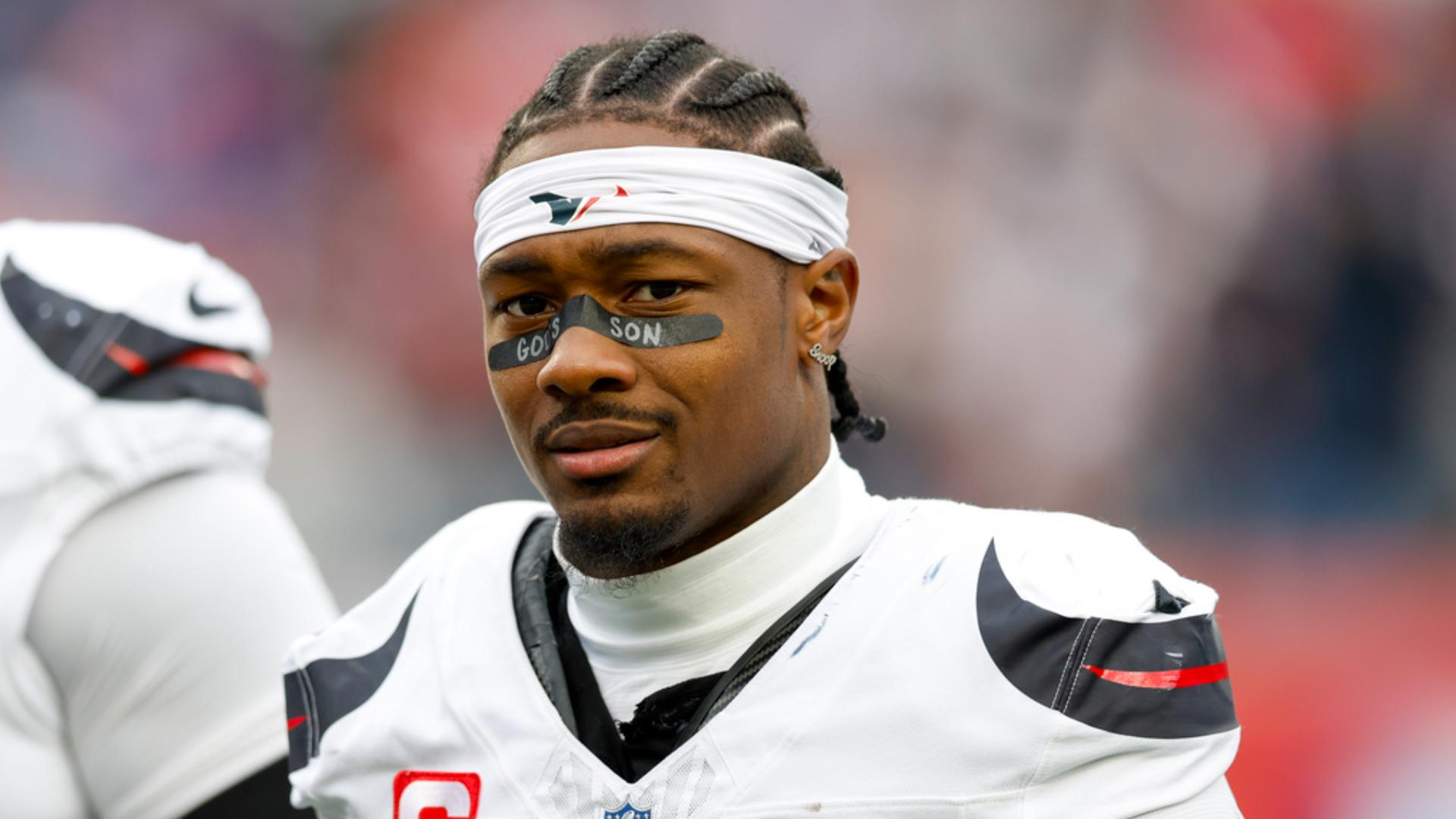 Stefon Diggs returns to practice after viral boat video ...