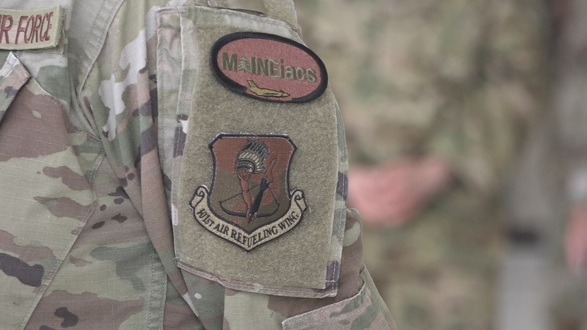 Collins meets with Maine Air National Guard members at Bangor base ...