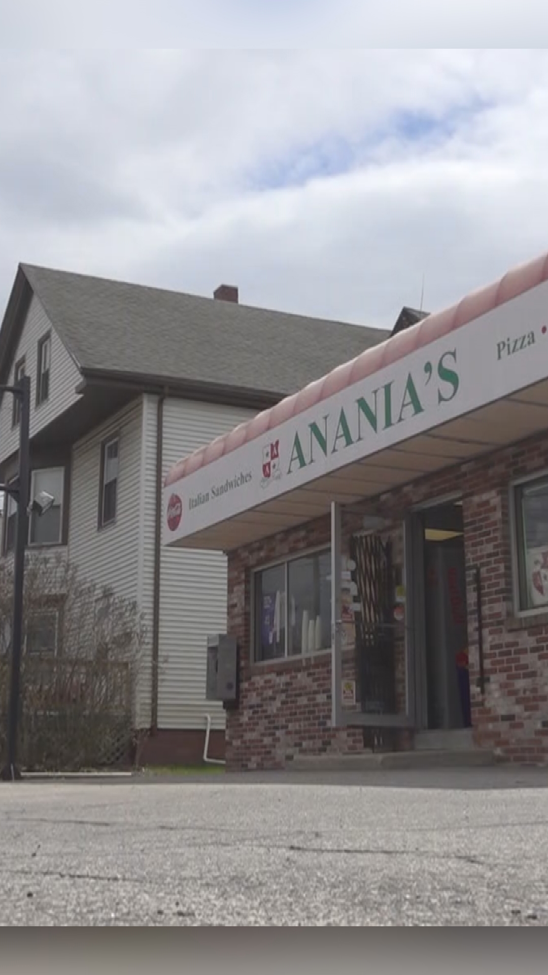 Neighborhood rallies around Portland corner store after break-in ...