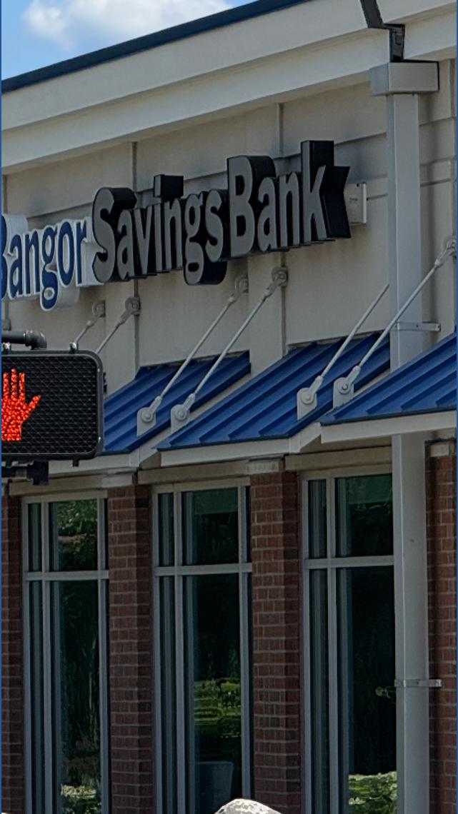 Portland police seek suspect in reported Bangor Savings Bank robbery ...