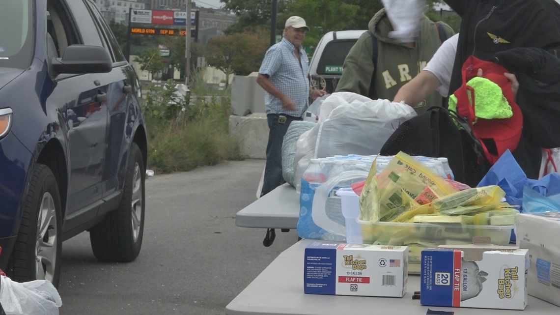 Outreach workers spend Sunday at Portland Park & Ride encampment ...