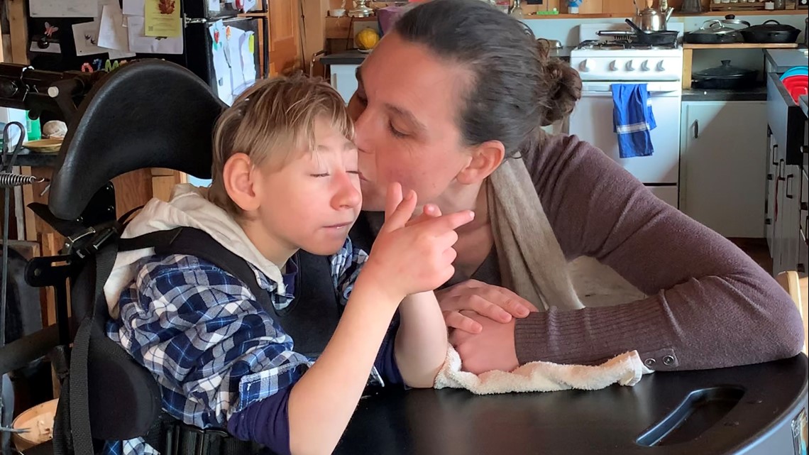 Bill would pay parents who care for medically fragile children ...