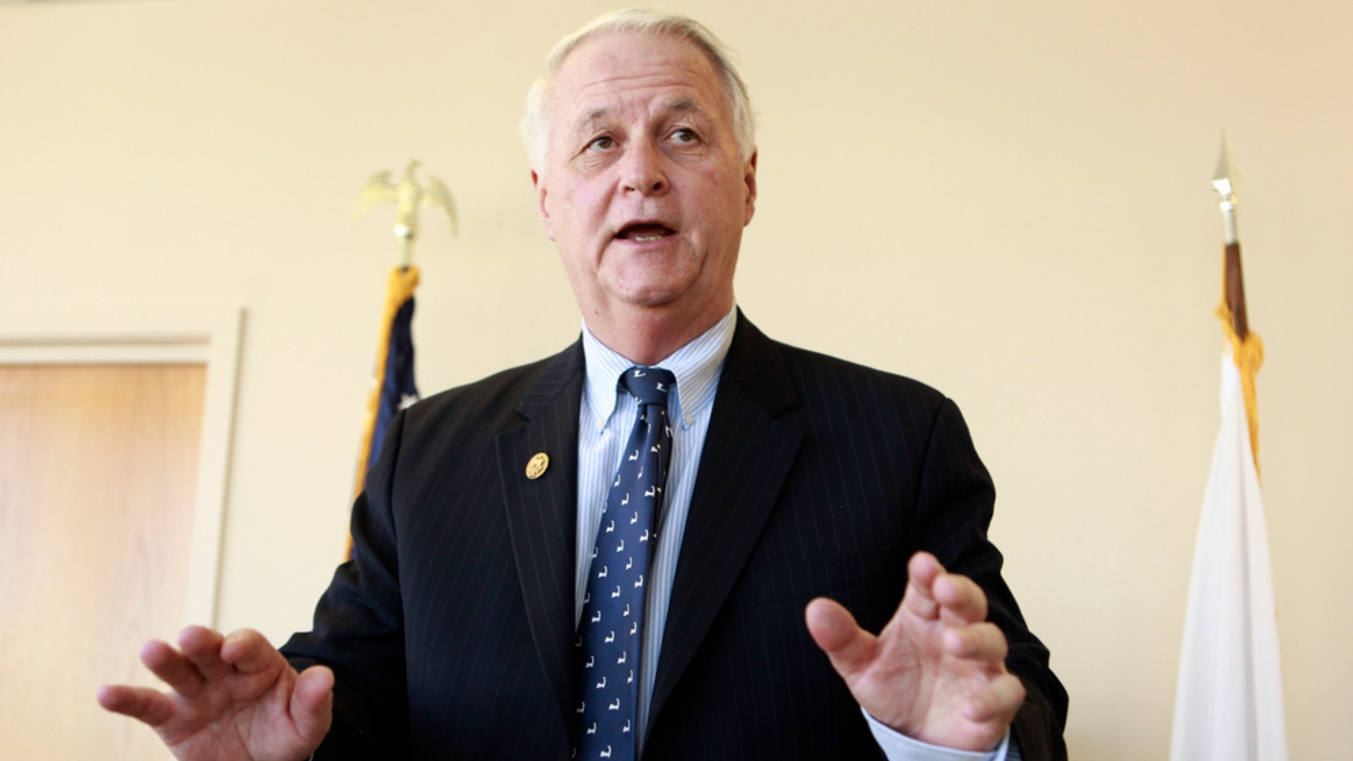 Former US Rep. William Delahunt of Massachusetts dies at 82 ...