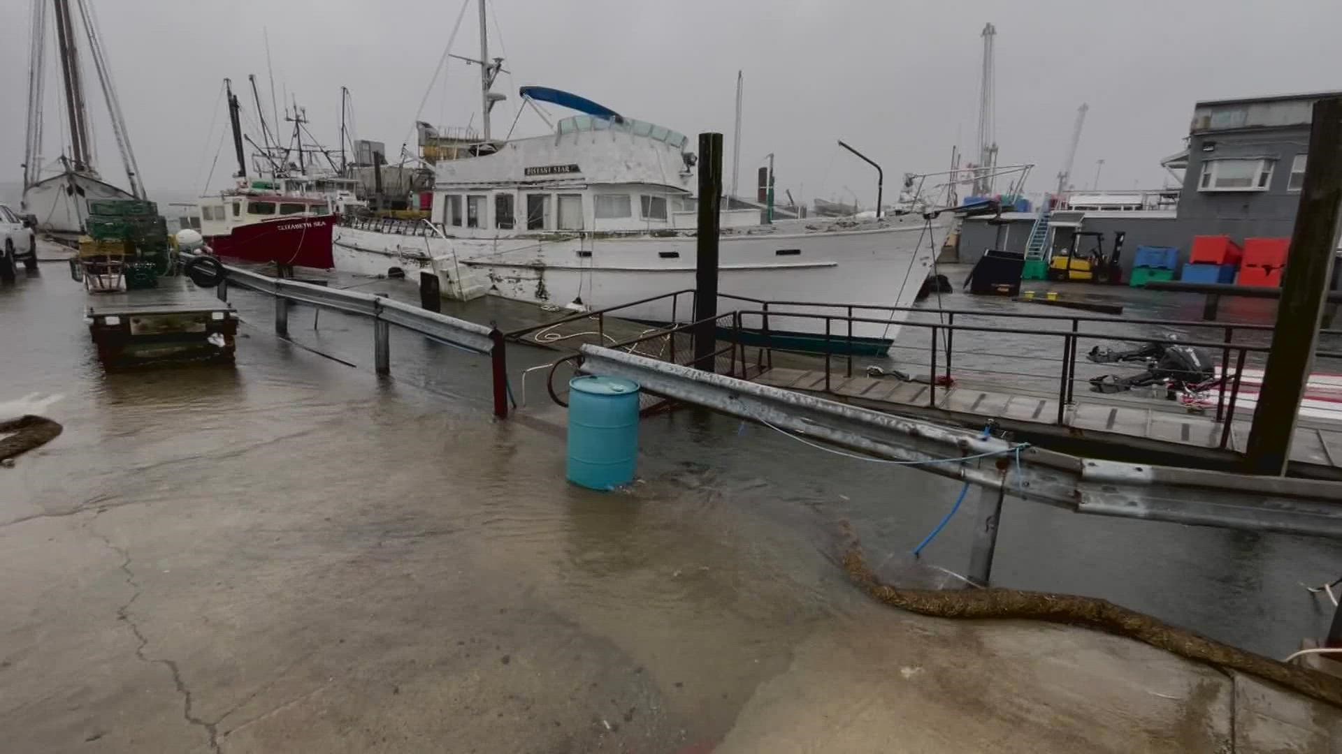 Storm surge receding after high tide in Portland | newscentermaine.com