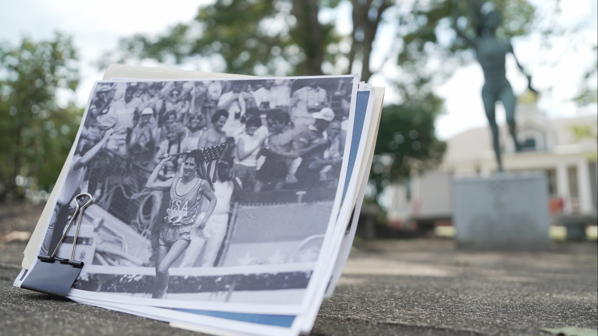 Forty years ago, Joan Benoit broke barriers at the 1984 Olympics ...