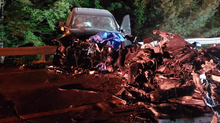 Head-on crash in Jefferson leaves two dead | newscentermaine.com