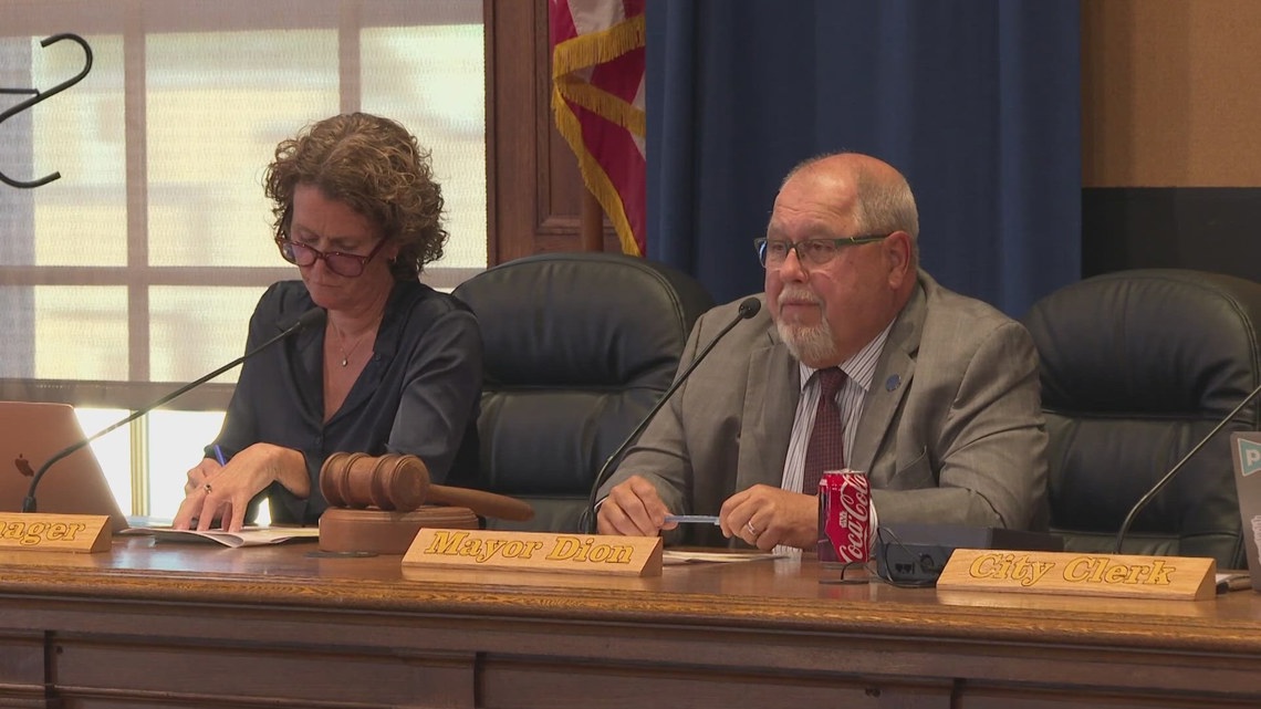 Portland City Council passes resolution calling for transparency in ...