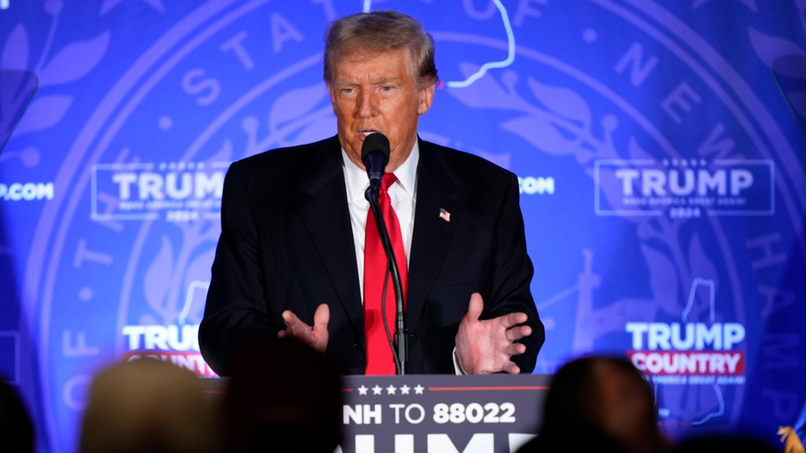 Donald Trump tops off a long day in court with speech at NH rally ...