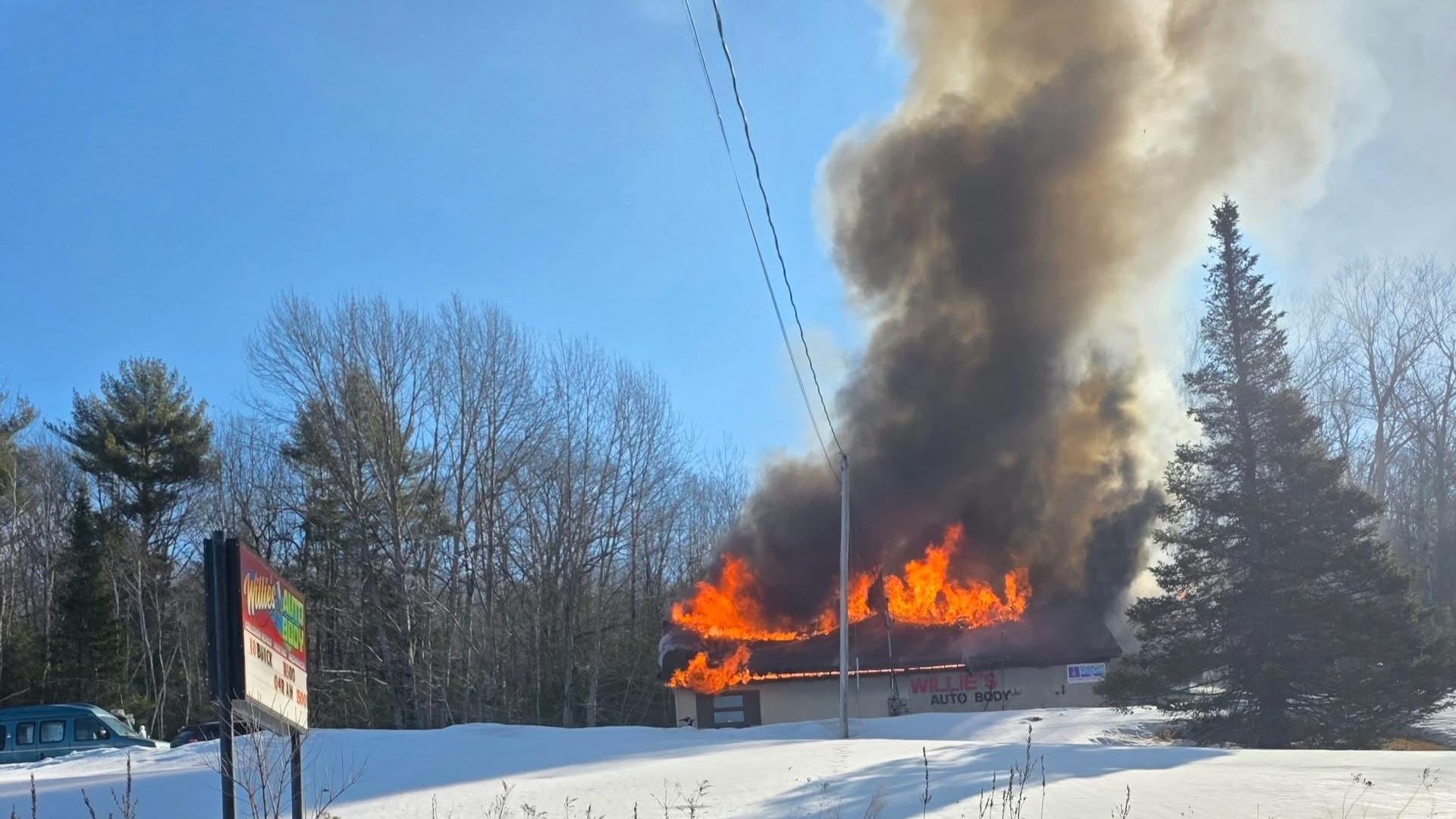 Route 4 reopens after auto repair shop fire in Turner | newscentermaine.com
